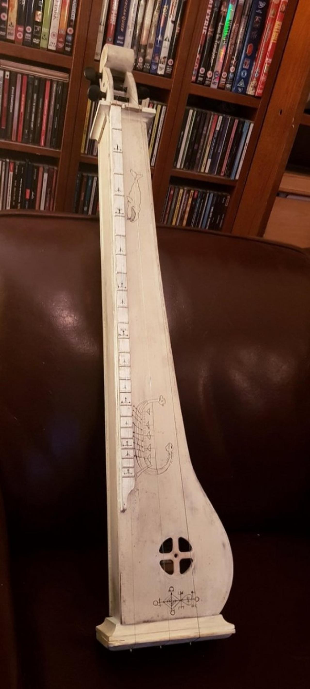 Icelandic Langspil Folk Instrument - Strumelia - Photos - Strumelia ...