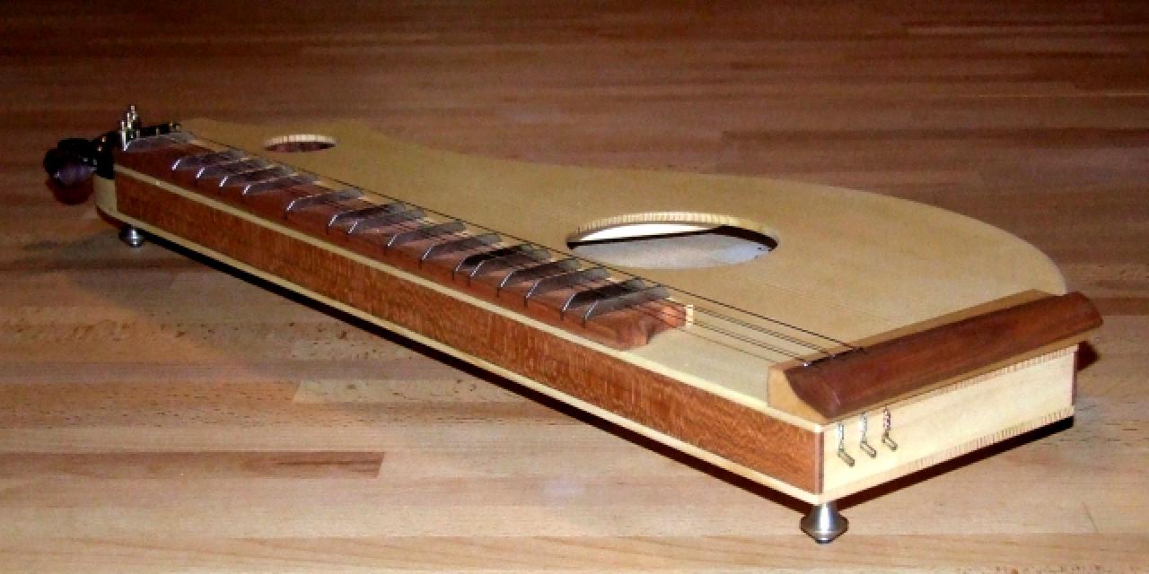 Raffele - A European Relative Of The Mountain Dulcimer - Photos - Peter ...
